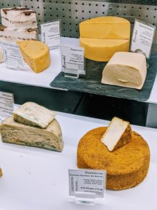 15 Vegan Cheese Shops in The US to Visit 2025 - Veggies Abroad