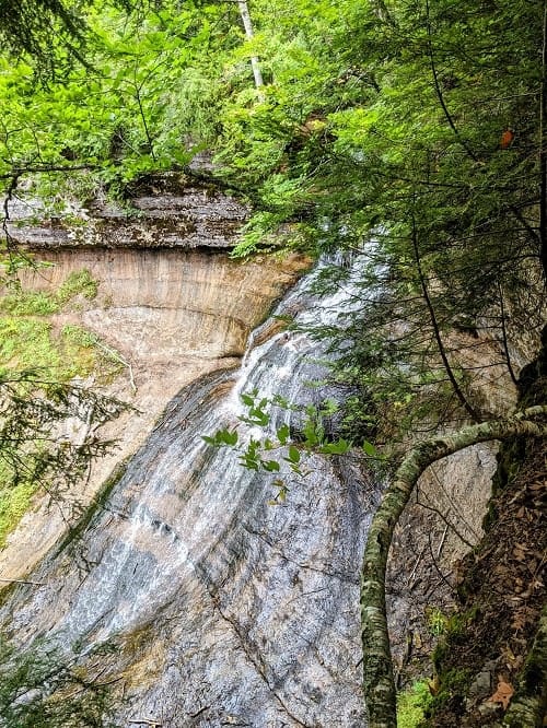 8 Epic Things To Do in Pictured Rocks 2023 - Veggies Abroad